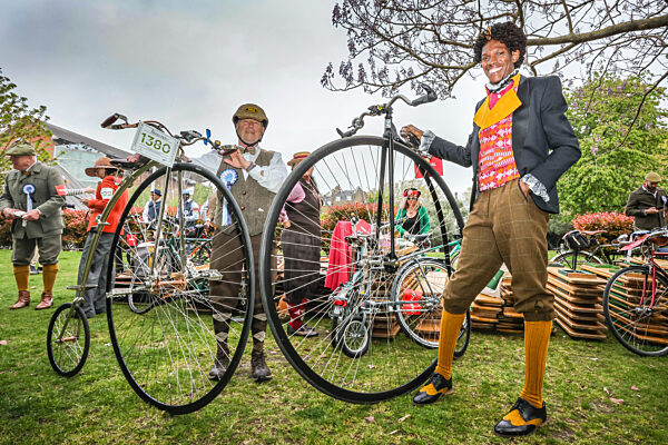 "The Tweed Run" in London